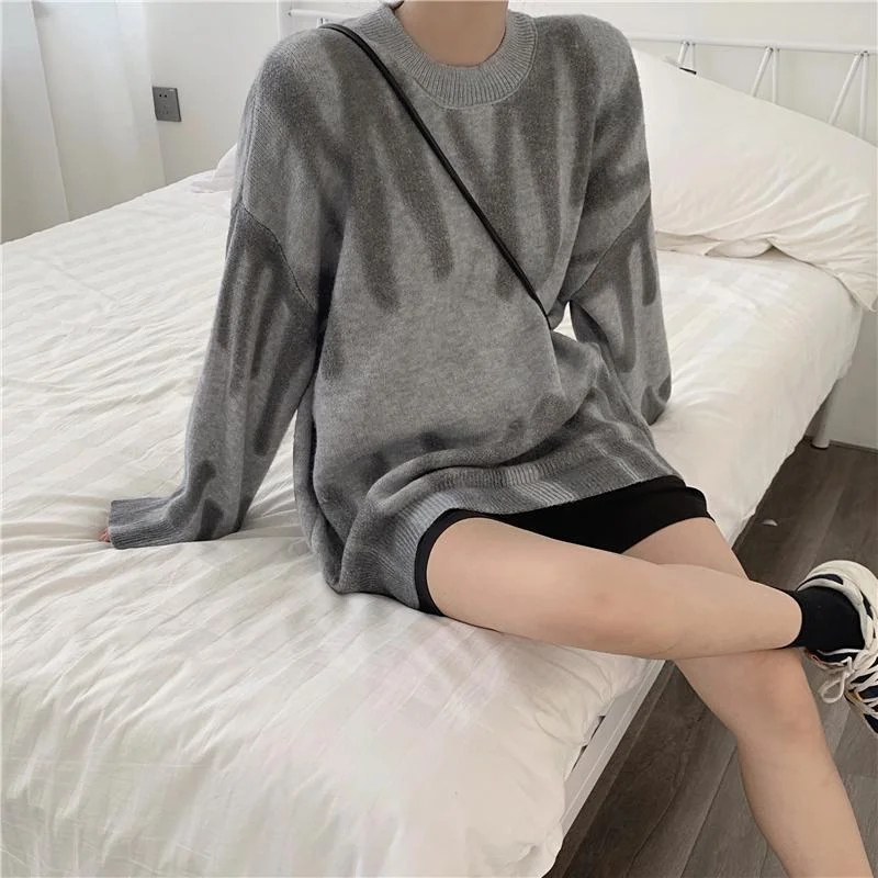 LAZY SPRAY DYE PULLOVER SWEATER