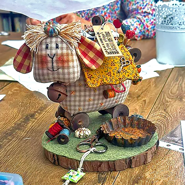 Adorable Sheep Pincushion Sewing Templates + Instructions