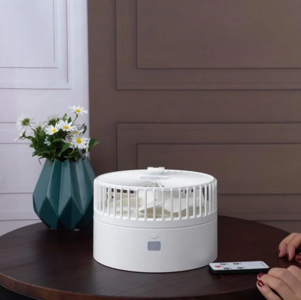 Foldable mini shaking head fan humidifier