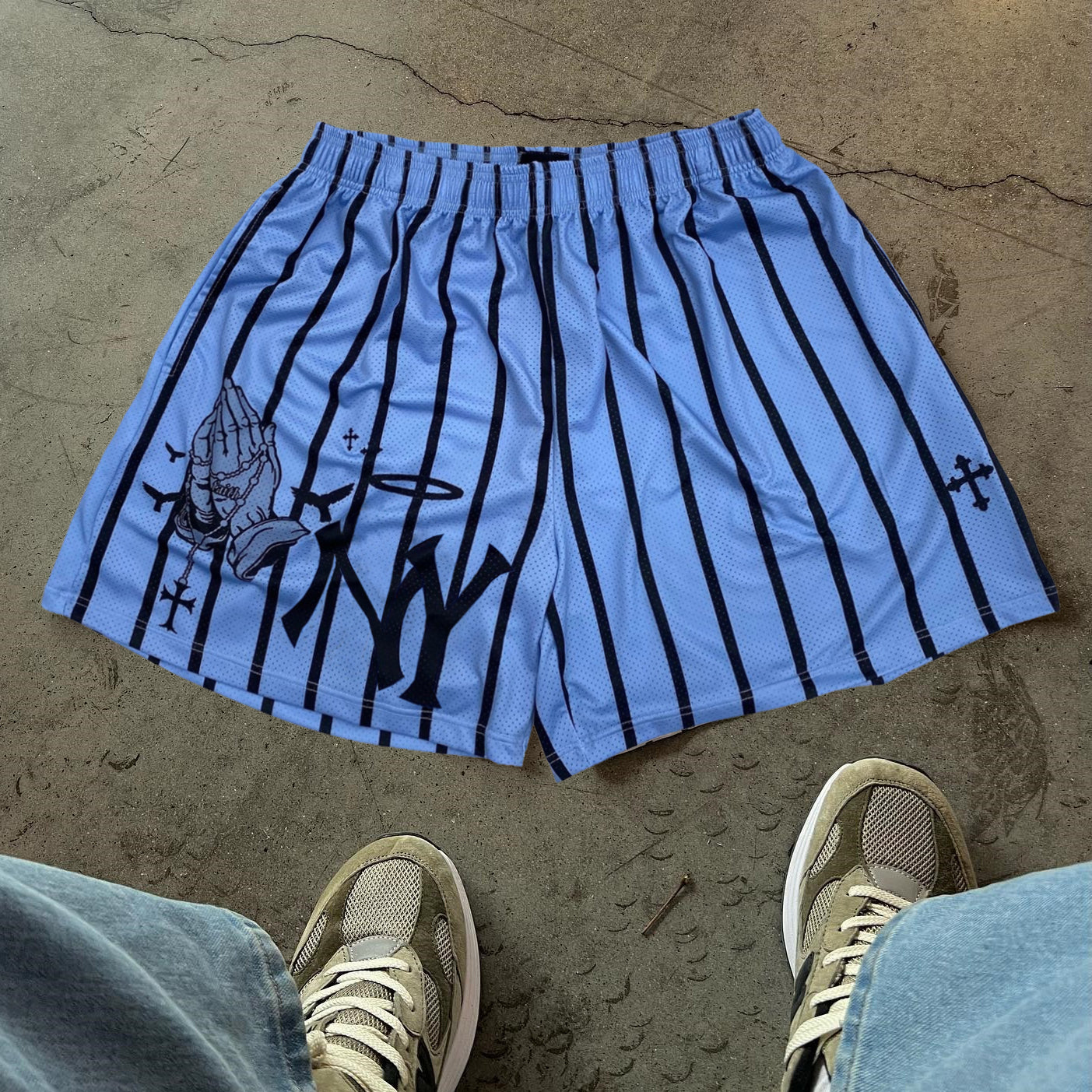 Praying Hands Letters Print Mesh Shorts