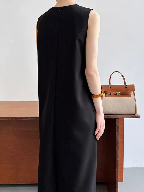 Elegant High-Waisted Midi Dress with Split-Back Design and Pockets"