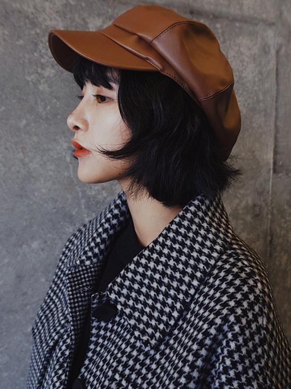 Vintage Solid Beret Hats: Timeless Elegance