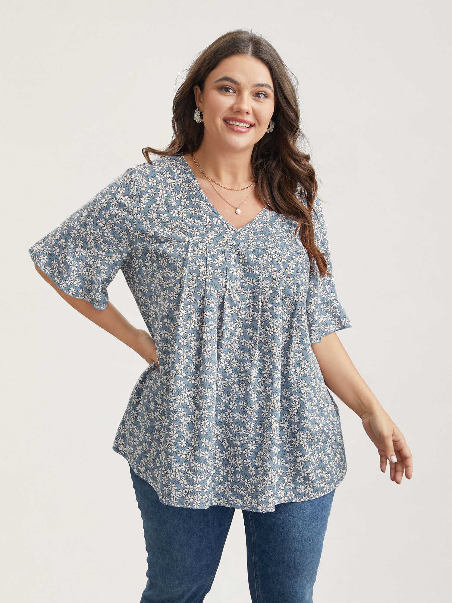 Ditsy Floral Pleated Flared Sleeve Shirt