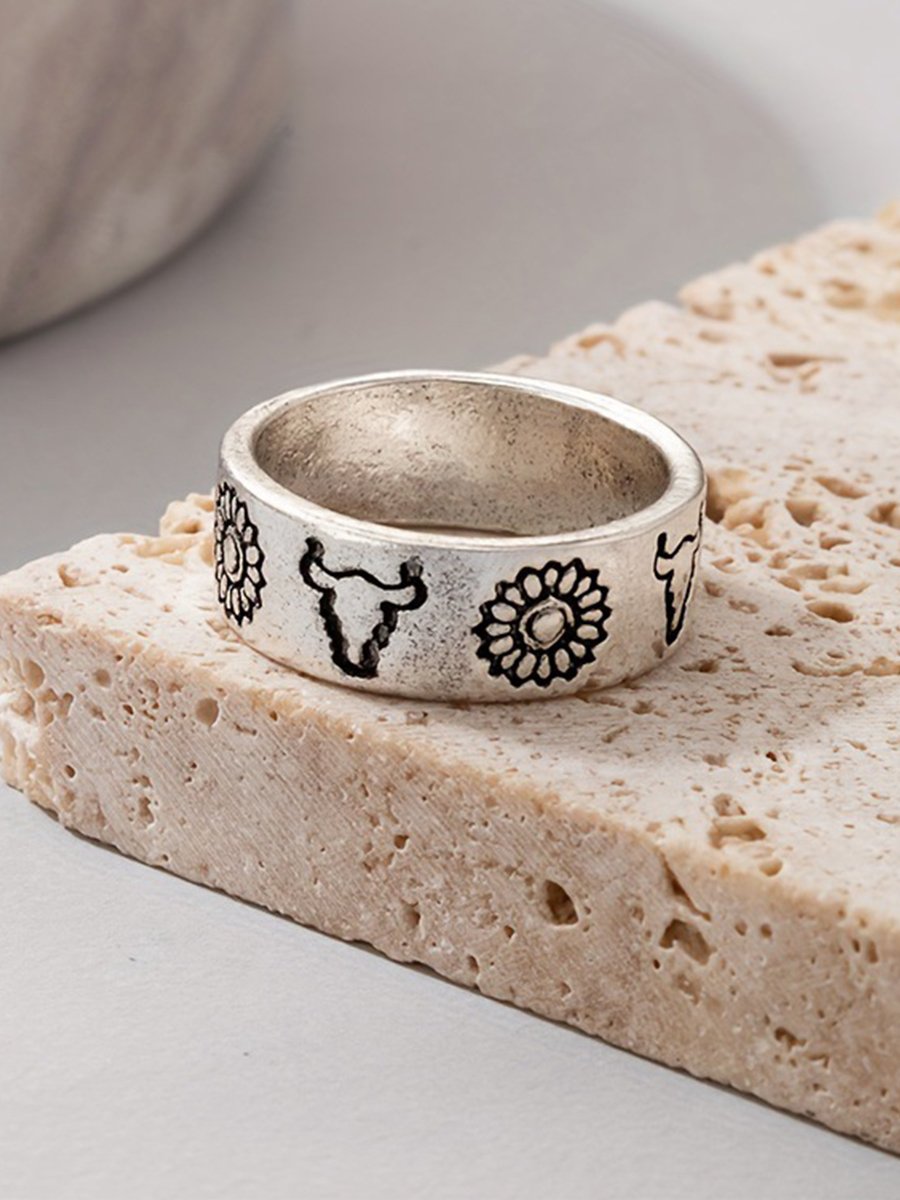 Vintage Western Bull Head Ring