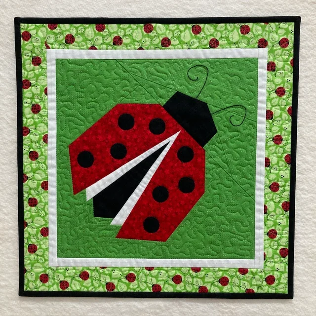 Ladybug Piecing Quilt Block Template Set - With Instructions