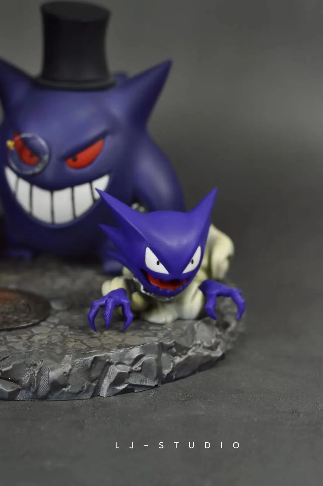 Gengar Vicious Dog Balloon With LED- Pokemon Resin Statue - LJ Studios ...