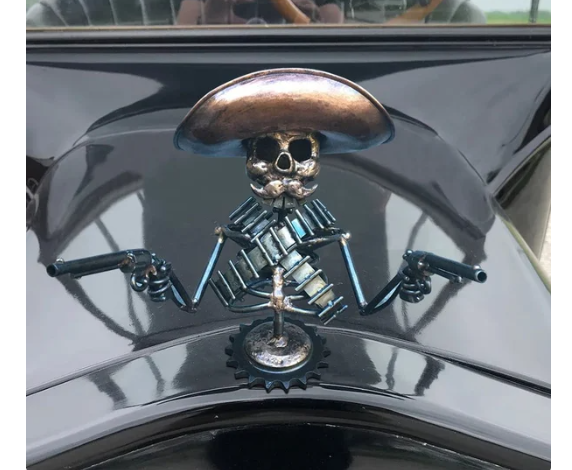 🔥 UITVERKOOP 49% KORTING - Cowboy Skull Gunner Hood Ornament