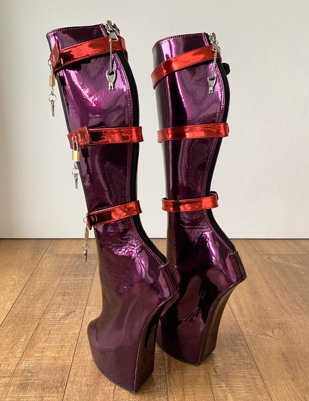 TAAFO RTBU HOOK Heavy Hoof Heelless Knee Pony Stallion Lock Metal Zip ...