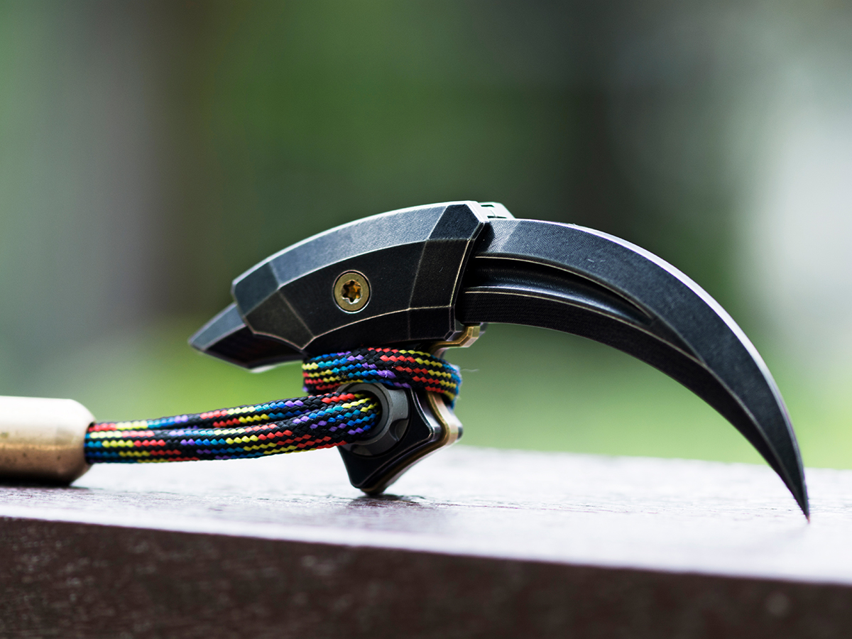 Alien- Titanium Digging Tool for Outdoor Camping