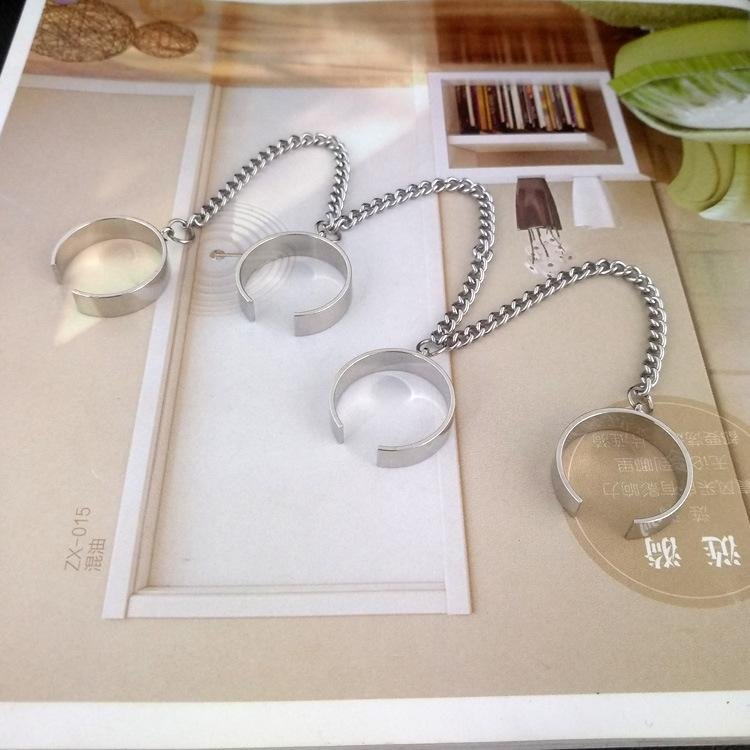 OPEN CHAIN TASSEL SIAMESE RING