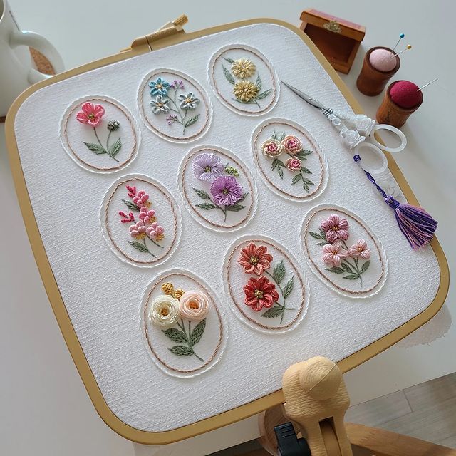 Round 3D Flower Embroidery Kit