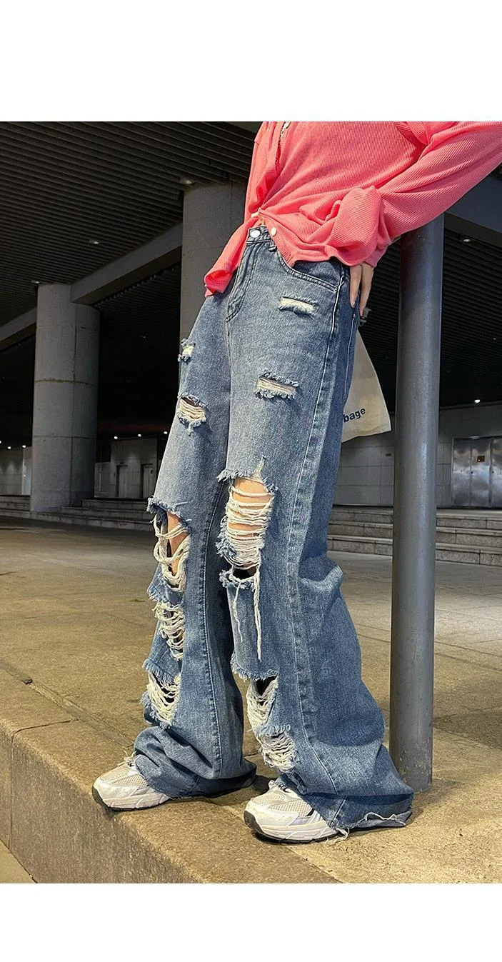 STREET SHOT BEGGAR RIPPED JEANS
