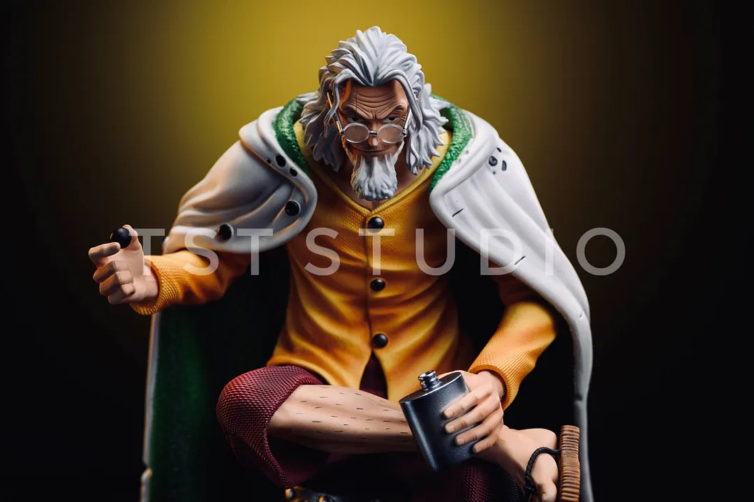 POP Scale Silvers Rayleigh - ONE PIECE Resin Statue - TST Studio