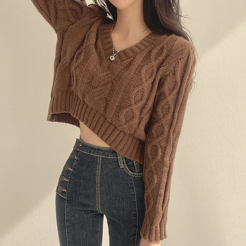 TWIST V-NECK SHORT SWEATER