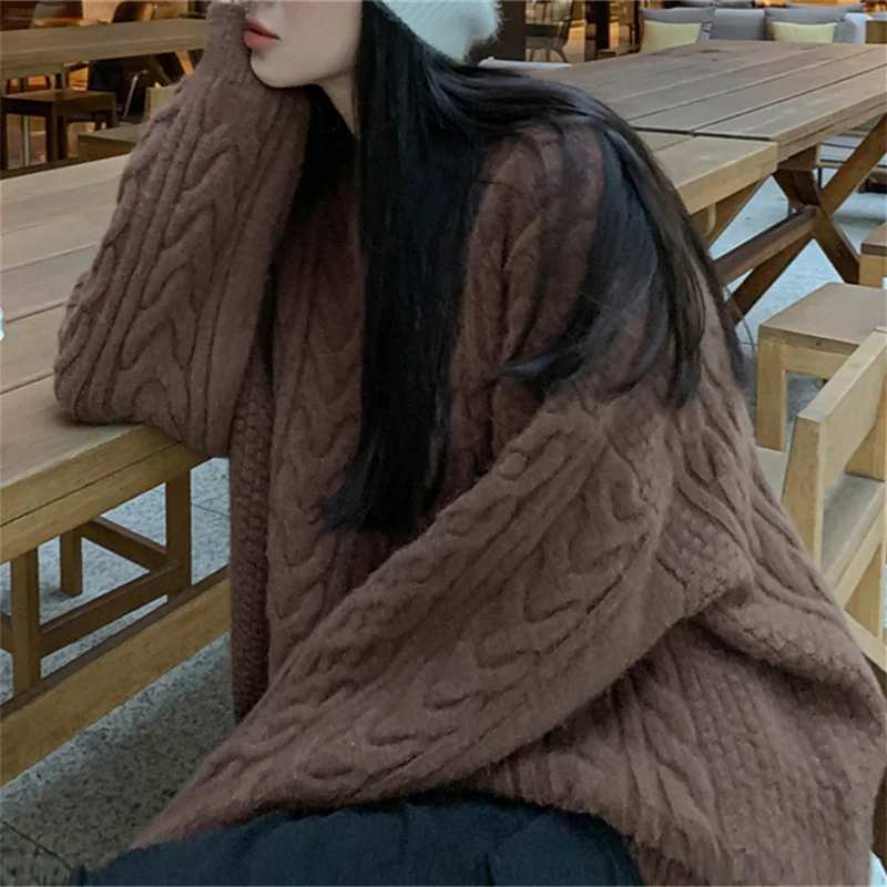 Solid Color Cable Knit Pullover Sweater