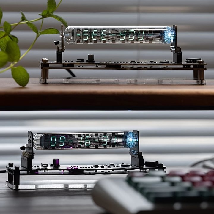 Original IV18 fluorescent tube clock art creative technology sense ...