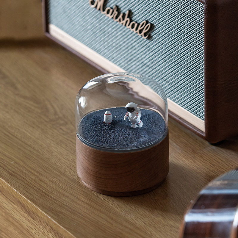 Magnetic Music Box Wooden Ornament