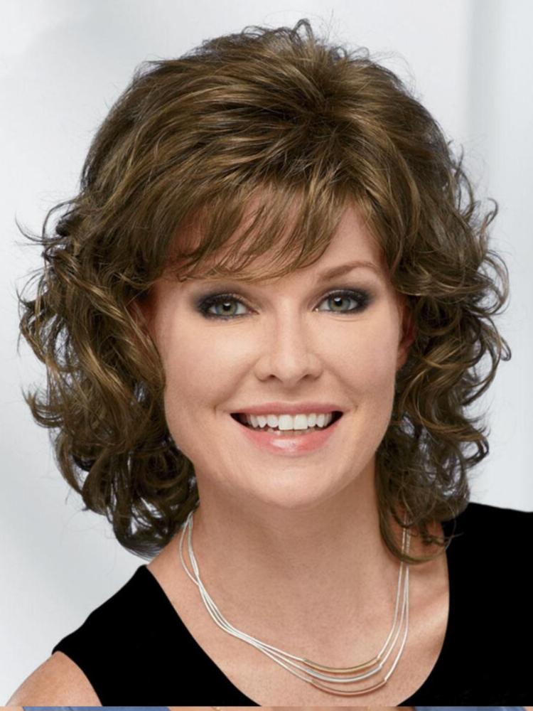 Olive Wigs Layered Wavy Wig Provides an Air of Elegance for Women