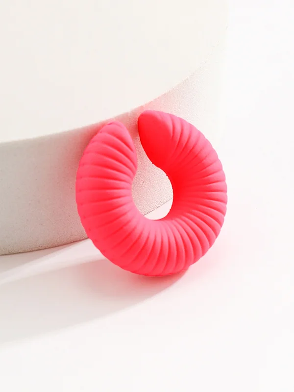 Symmetric Sophistication: Geometric Solid Color Ear Clips - Accessories