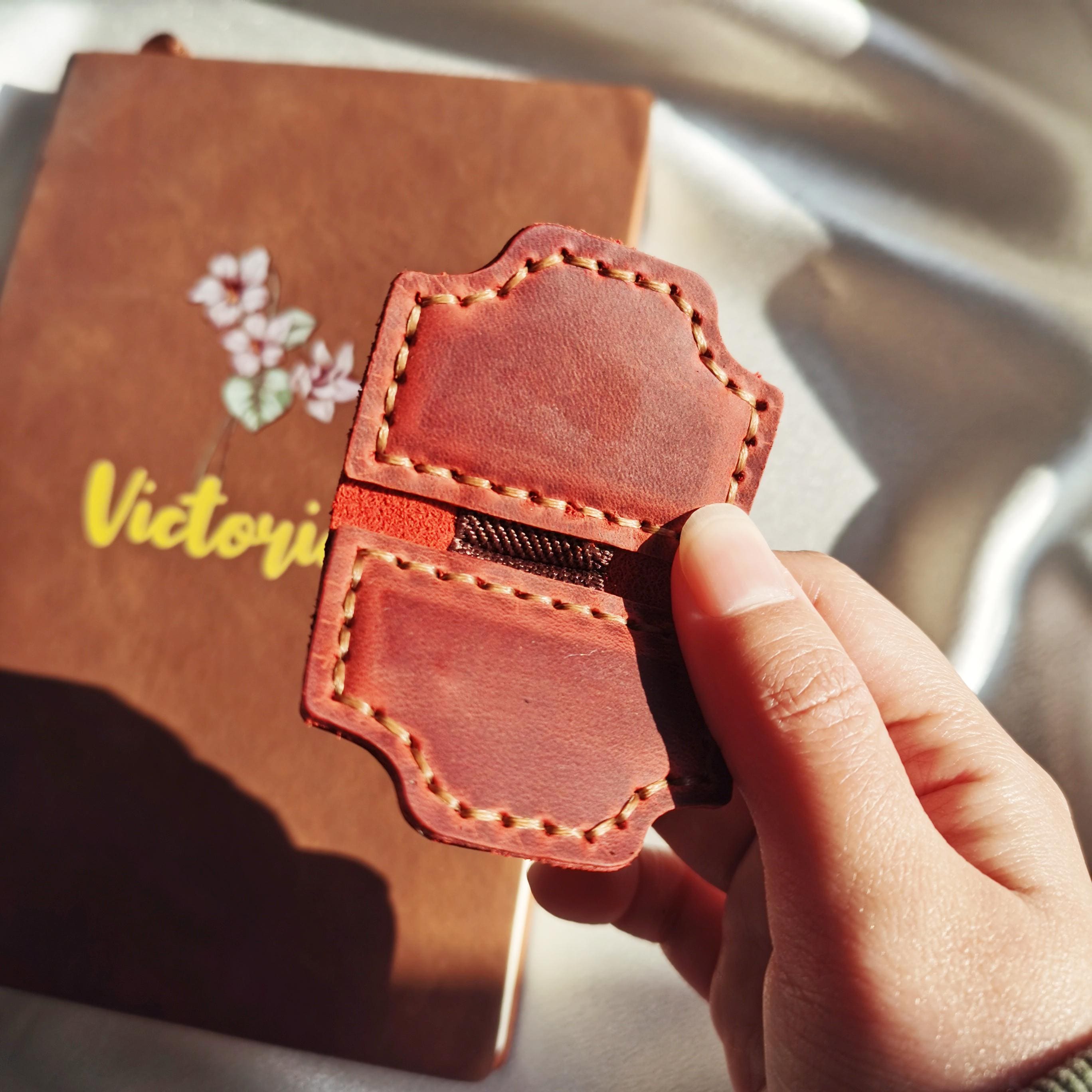 Bygonemark – Personalized Magnetic Leather Pen Holder Bookmark – Tegooe