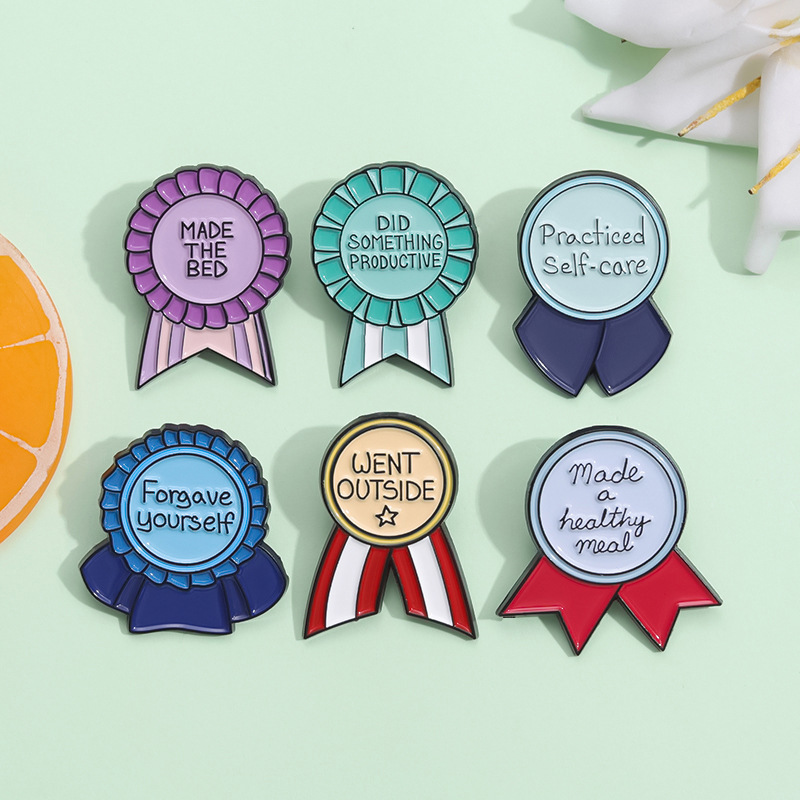 Creative Personality Medal Enamel Pin Metal Brooch Color Commemorative ...