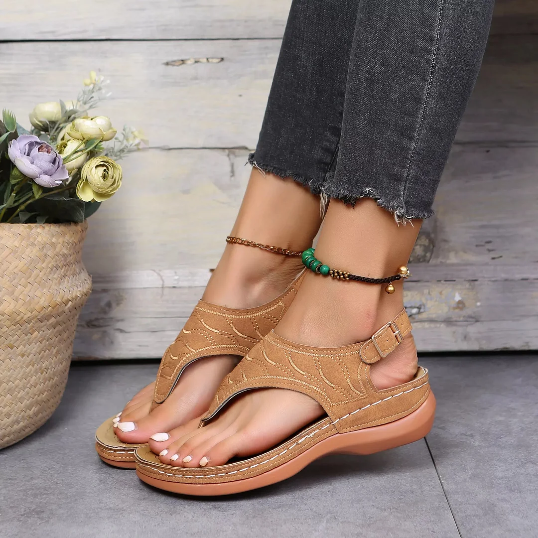 2022 Summer New Women Hand-embroidered Wedge Flip Flop