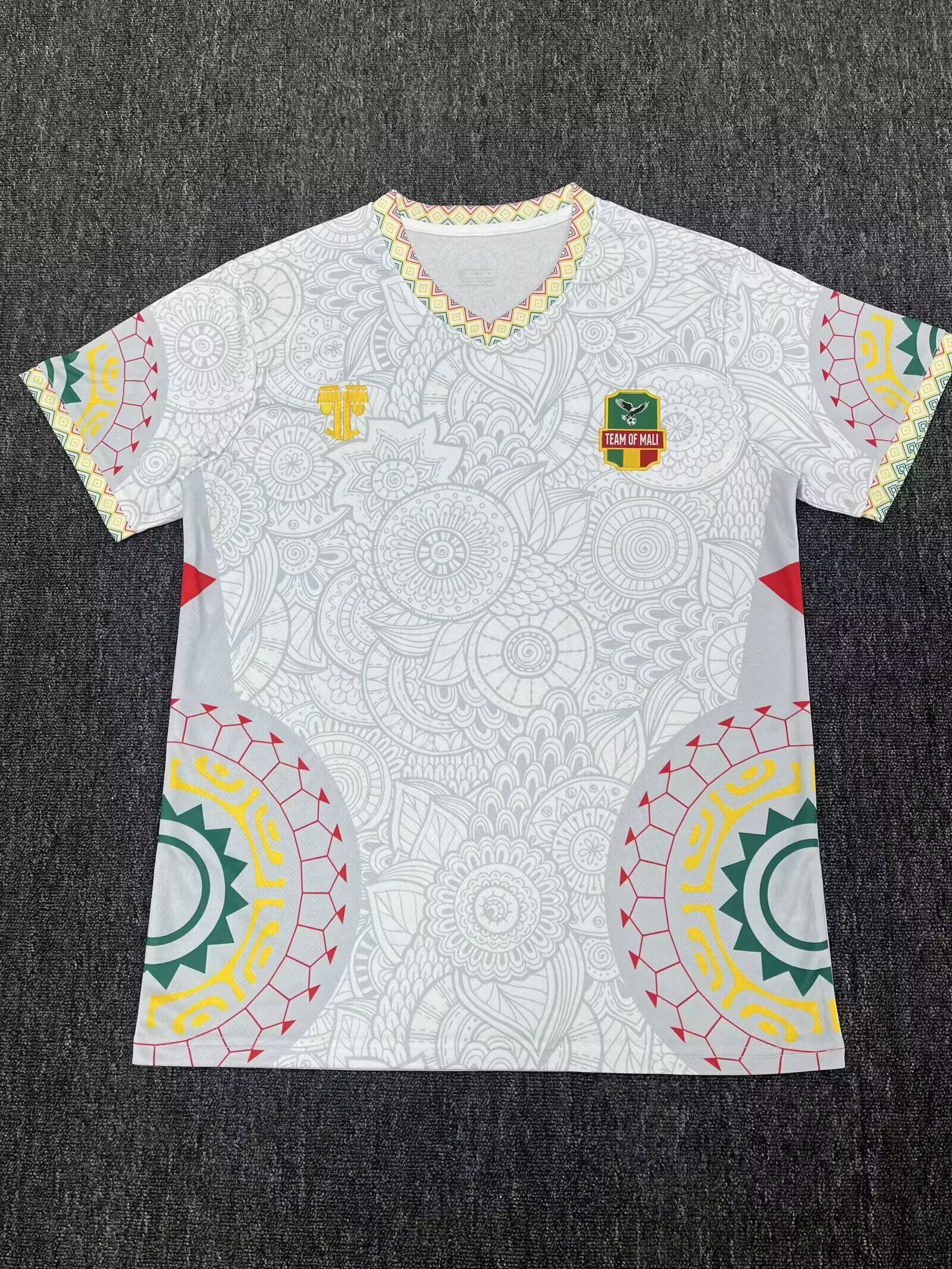 2025/2026 Mali Africa Pre-match Uniform Football Jersey 1:1 Thai Quality