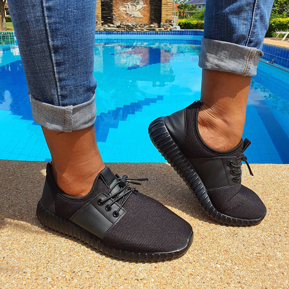 Astra Sneakers - Instant Foot Pain Relief