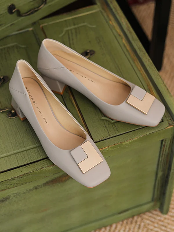 Timeless Elegance - Square Buckle Chunky Mid Heel Shoes with Square Toe