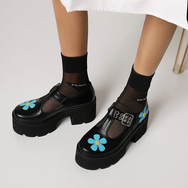 DAISY PLATFORM SANDALS (4.5-11)