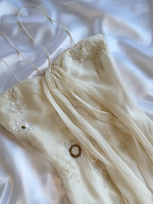 Printed Lithe Long Sleeves V-Neck Maxi Dresses