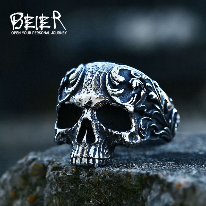 Punk style skull ring