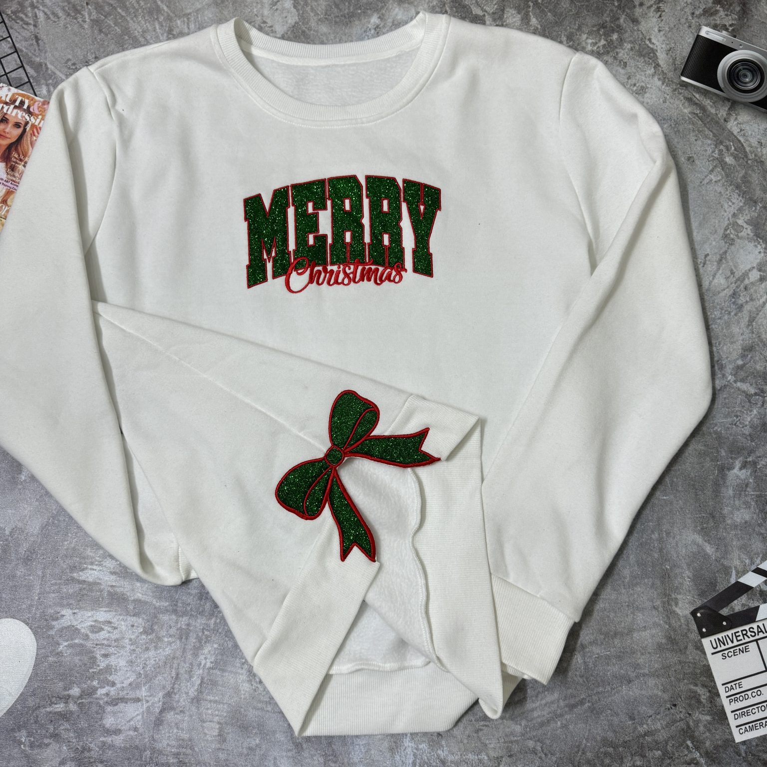Merry Christmas Glitter Side Bow Sweatshirt Embroidered Sweatshirt ...