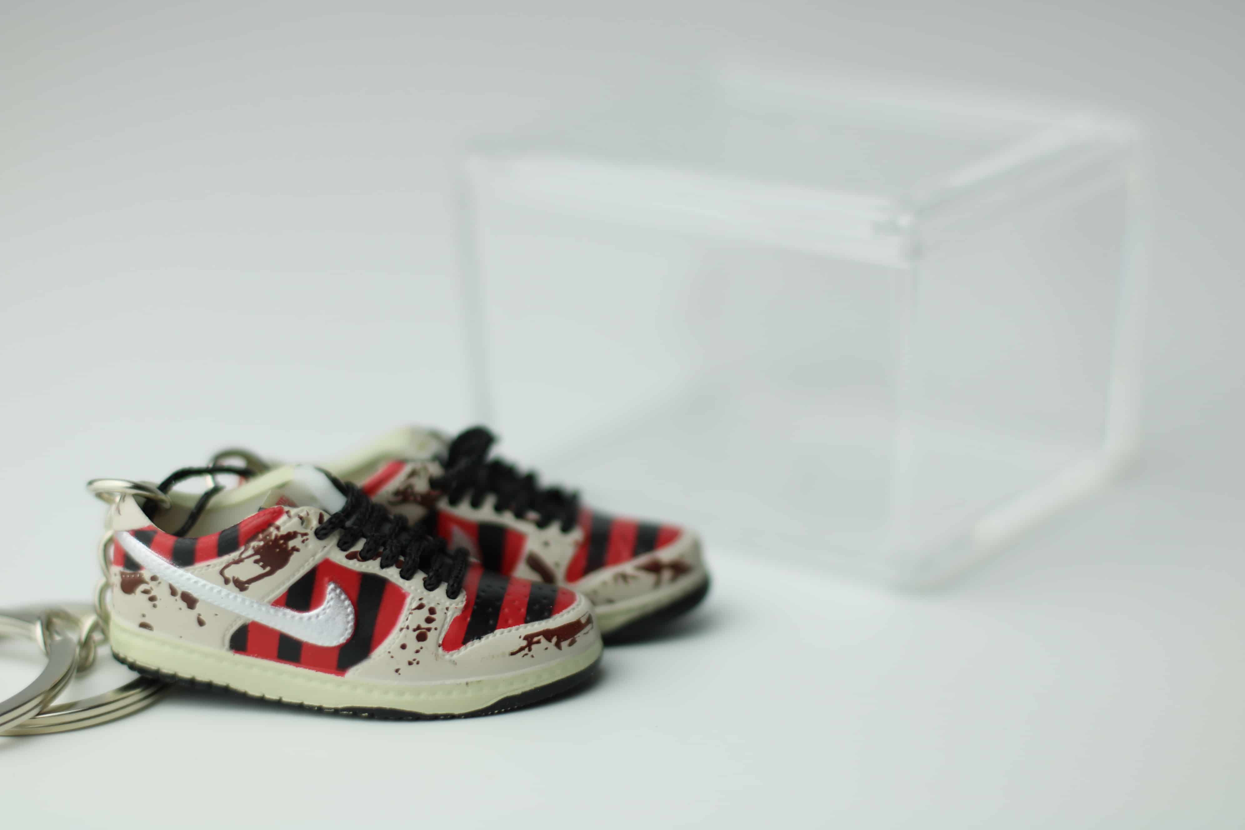 SB Dunk Low Freddy Krueger -Sneakers 3D Keychain