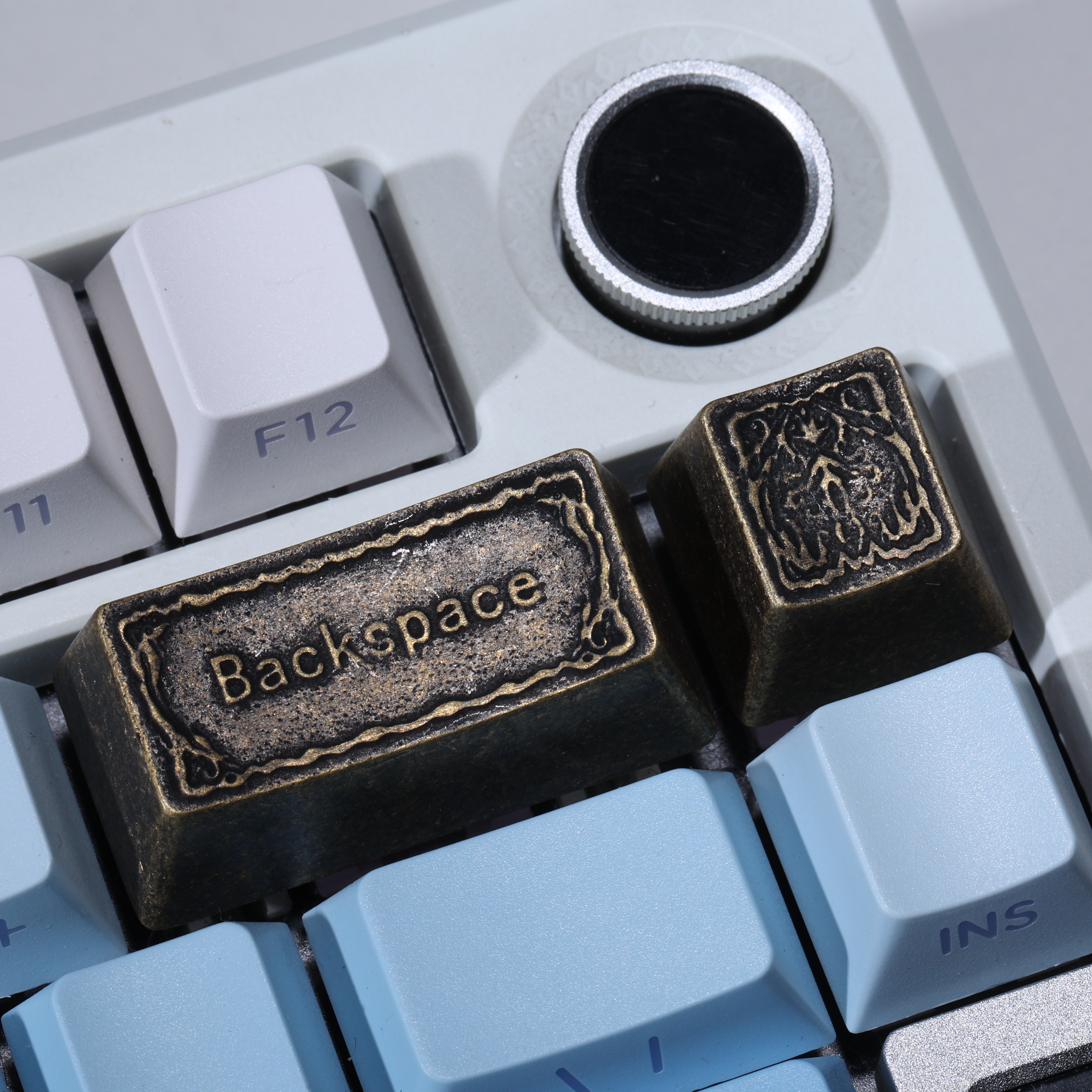 Cthulhu-Inspired Artisan Keycap Set Axonkit