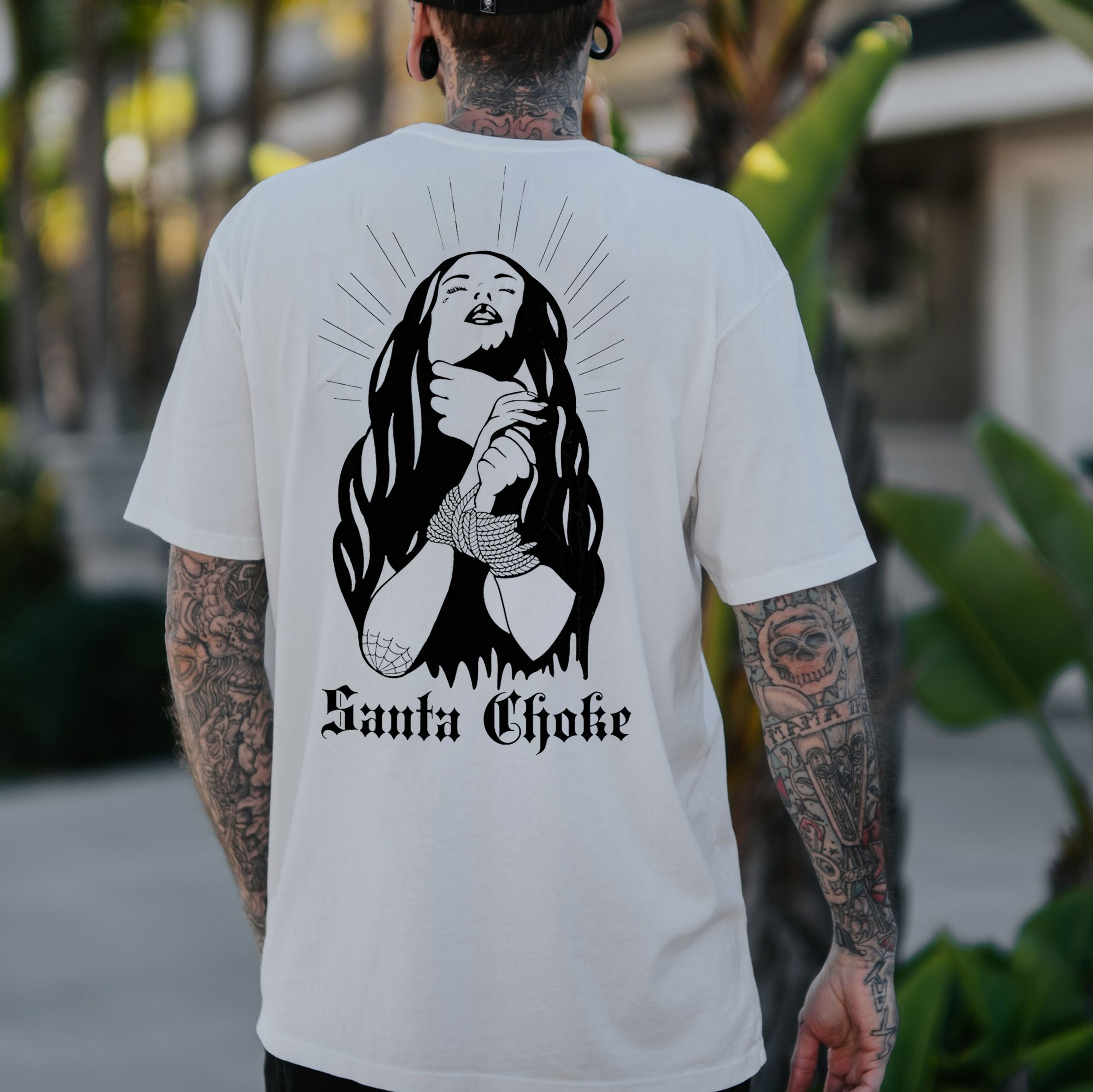SANTA CHOKE Nun Being Chokeholded White Print T-shirt