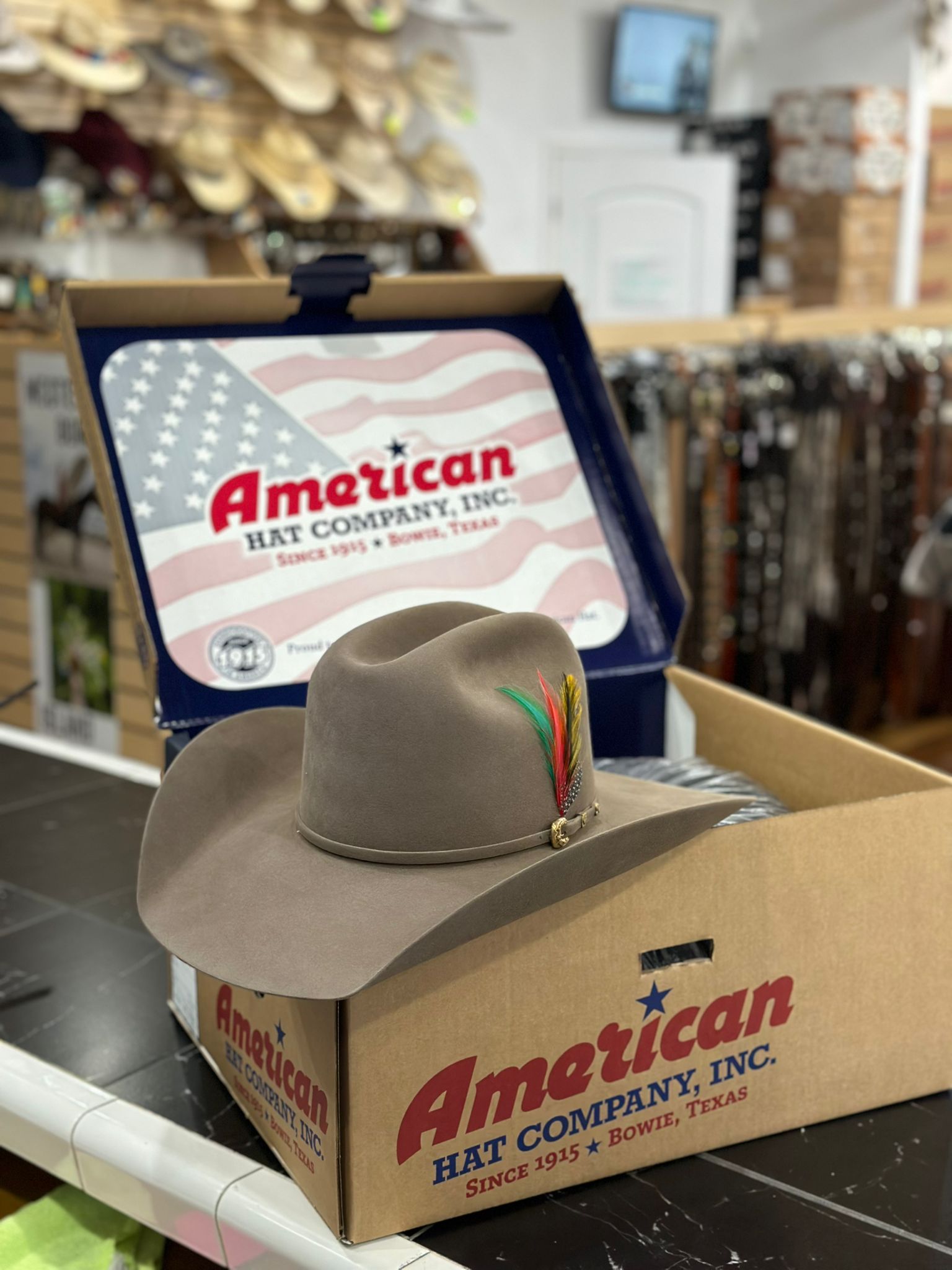 100X American Felt Hat Pecan