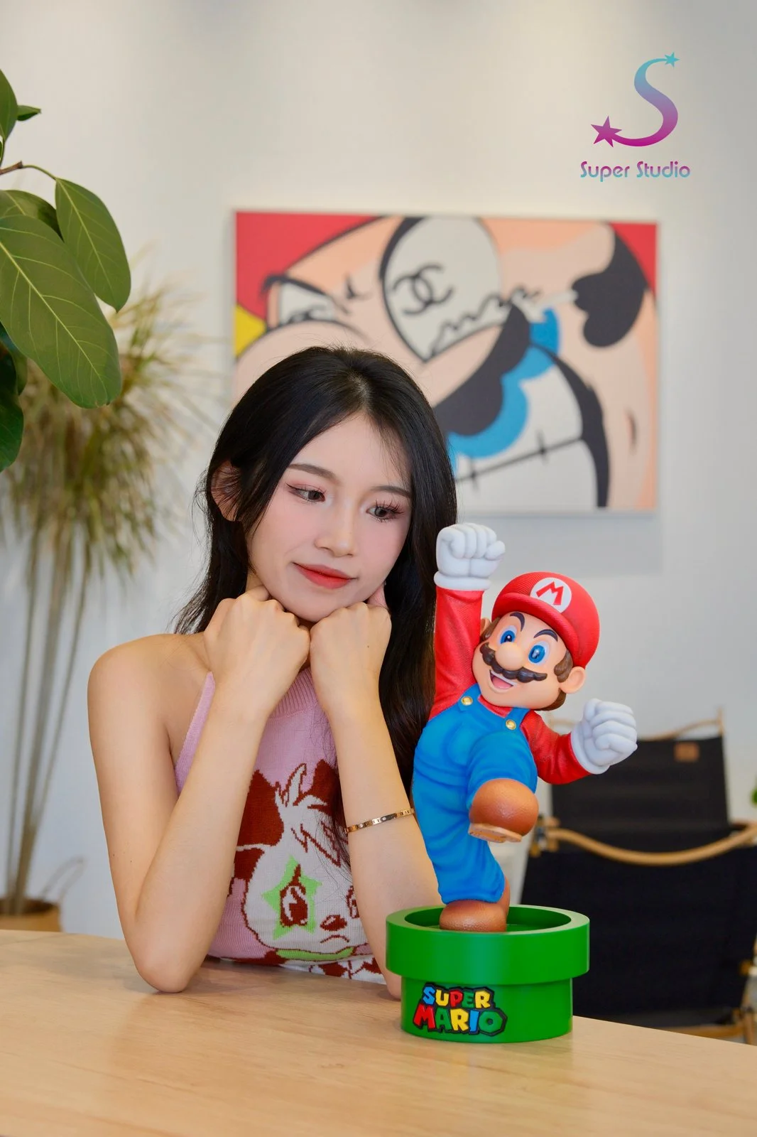 Small & Big Scale Mario - Super Mario Resin Statue - Super Studio