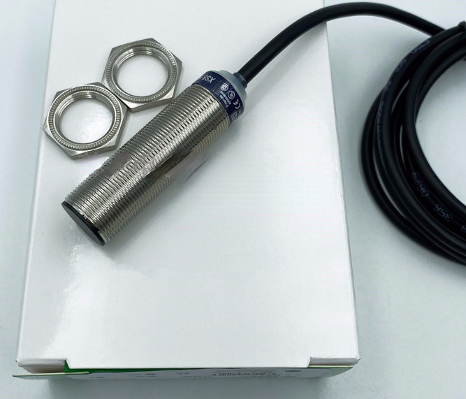 Inductive Proximity Switch Xs518b1dal2 DC Two Wire Normally Open Metal ...