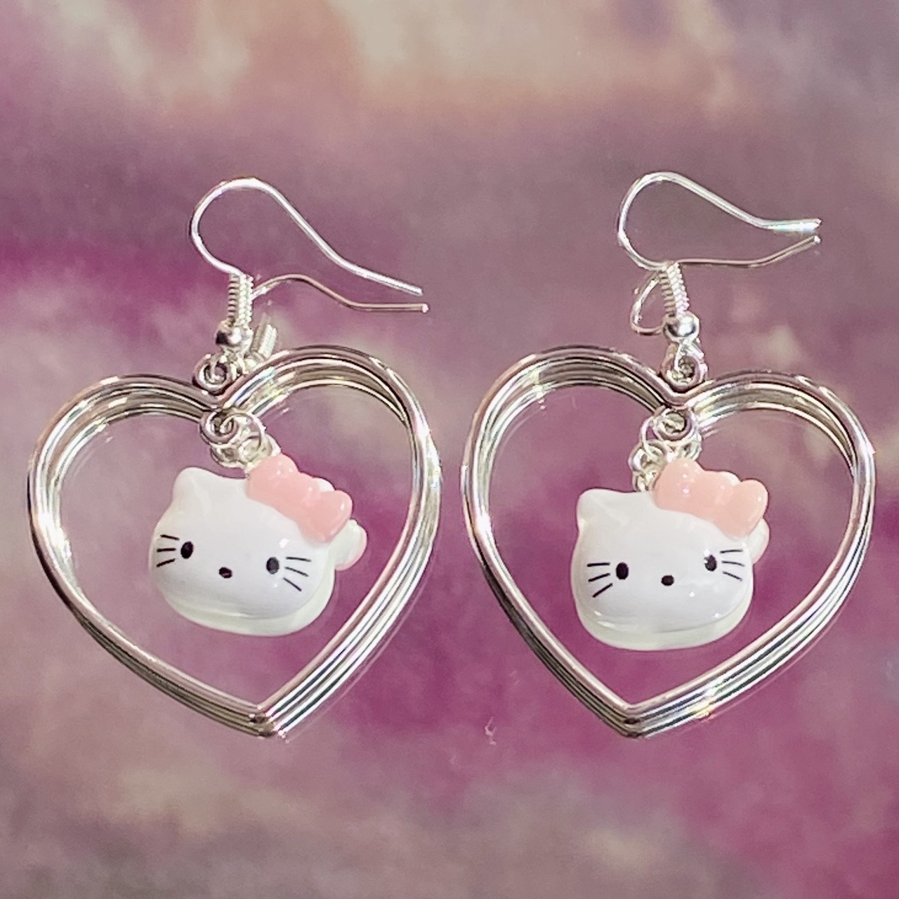 KITTY CAT HEART EARRINGS
