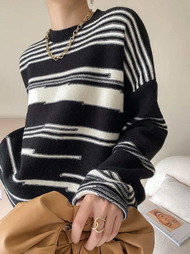 Simple Loose Round Neck Irregular Striped Long Sleeve Knitted Sweater