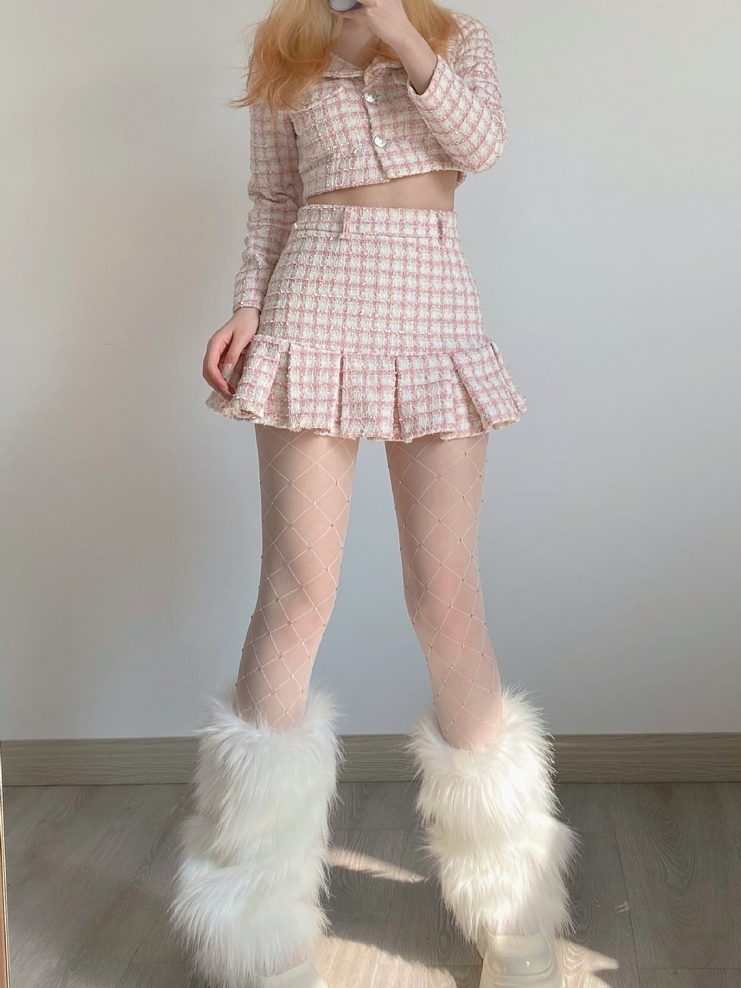 WHITE FLASH DIAMOND FISHNET STOCKINGS