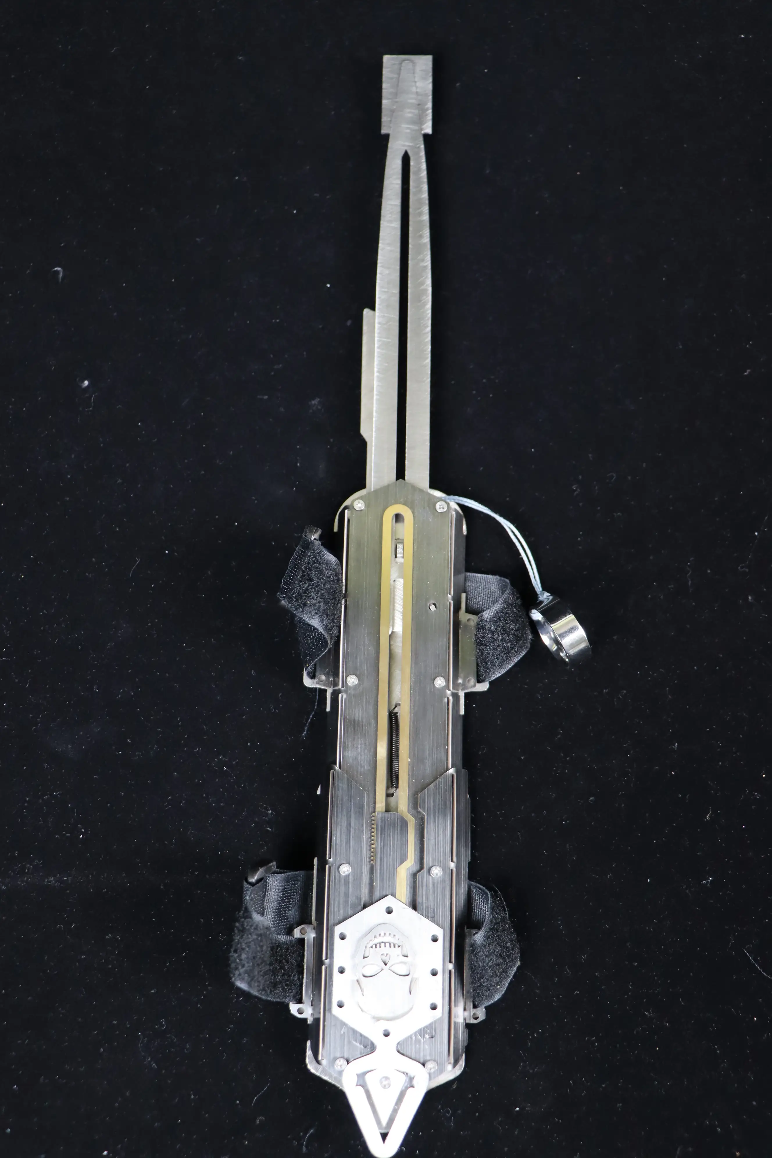 Assassin's Creed replica Hidden blade shop