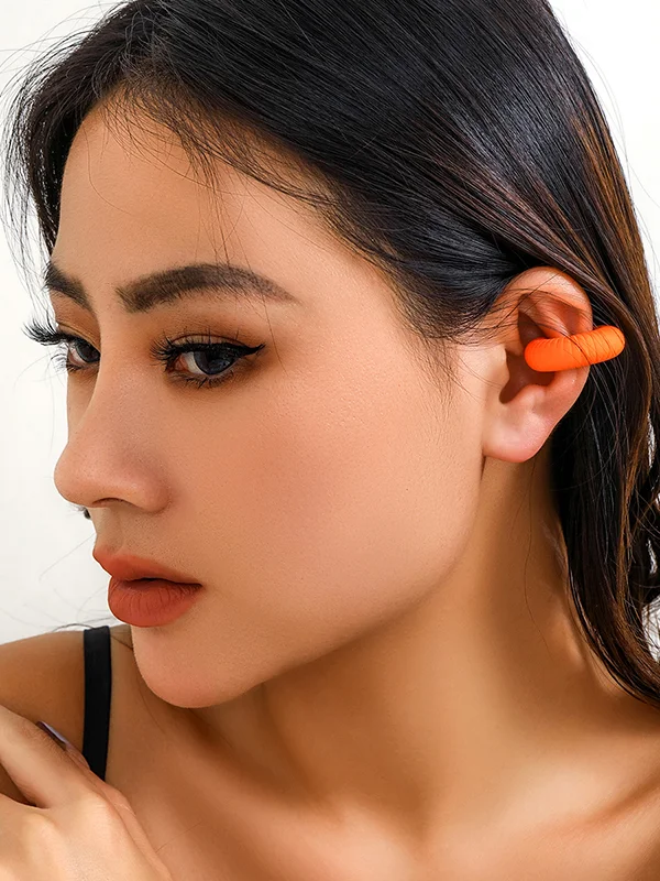 Symmetric Sophistication: Geometric Solid Color Ear Clips - Accessories