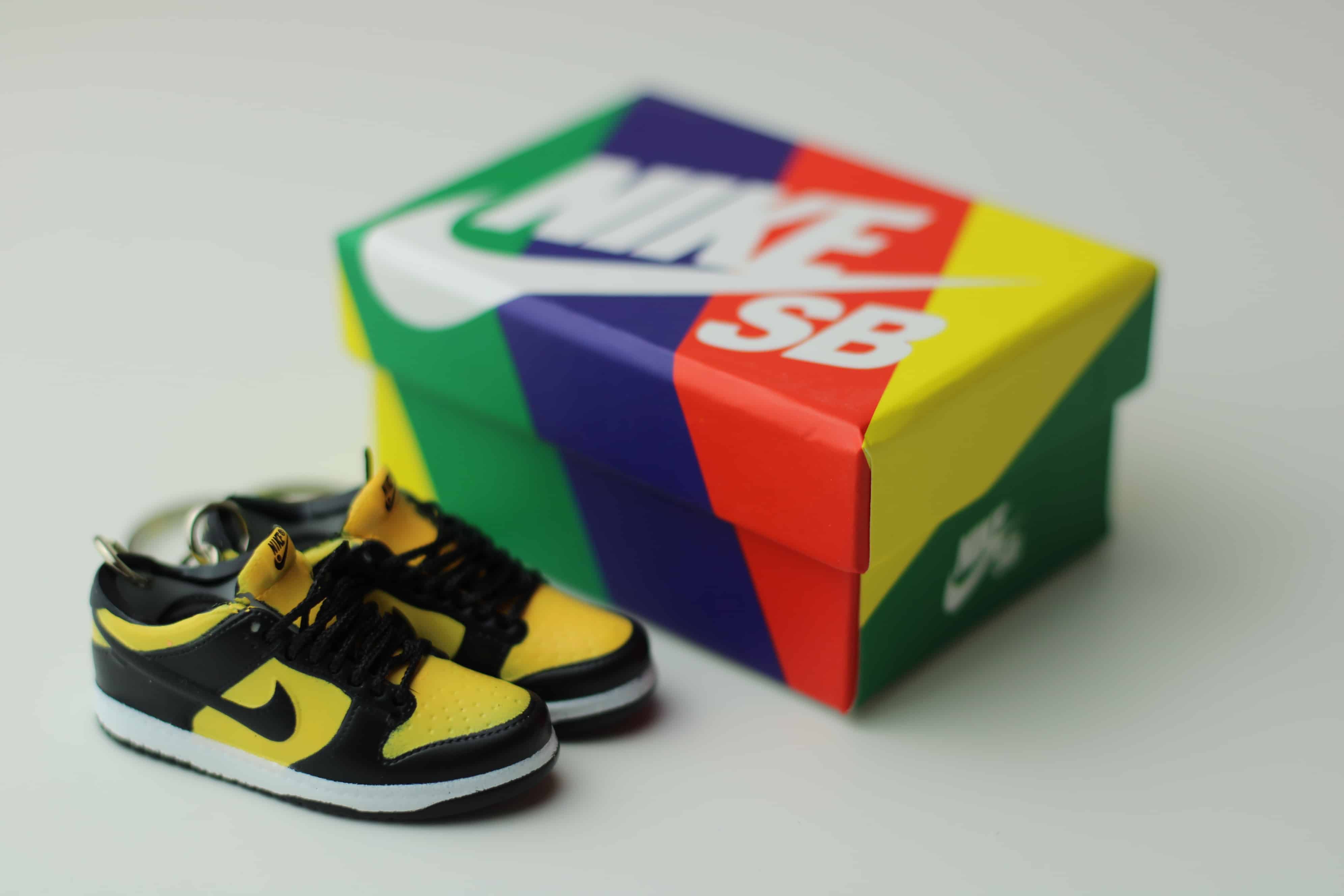 SB Dunk Low Bumblebee -Sneakers 3D Keychain