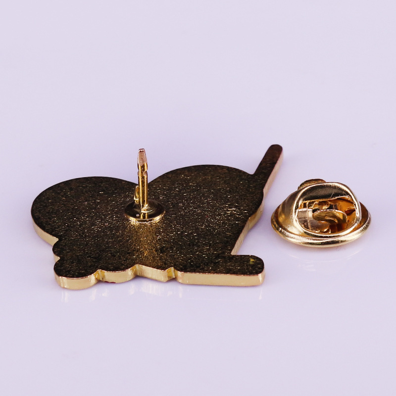 Sid Gang Sisters Pink Heart-shaped Flashing Brooch Girl Gang Movie ...