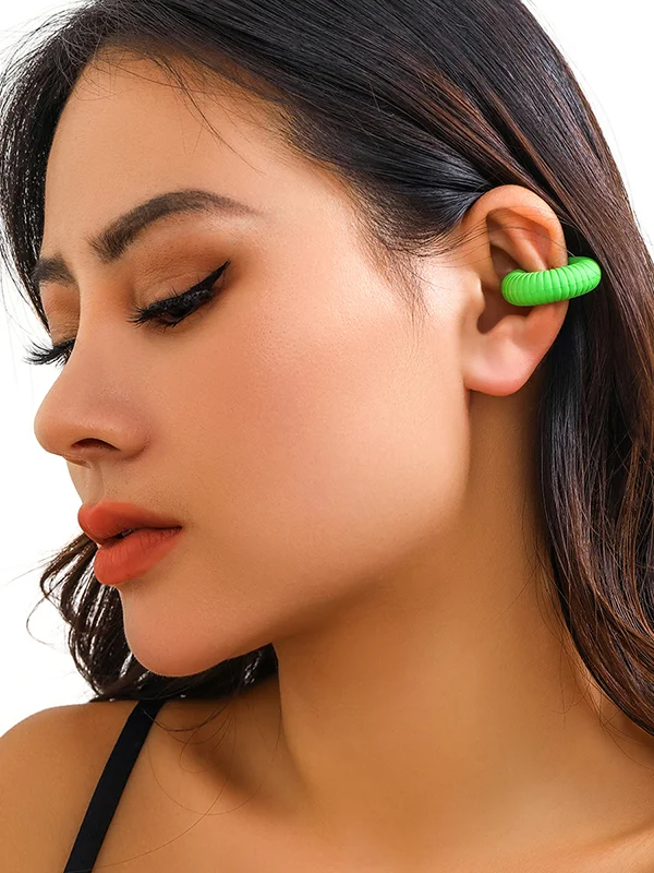 Symmetric Sophistication: Geometric Solid Color Ear Clips - Accessories