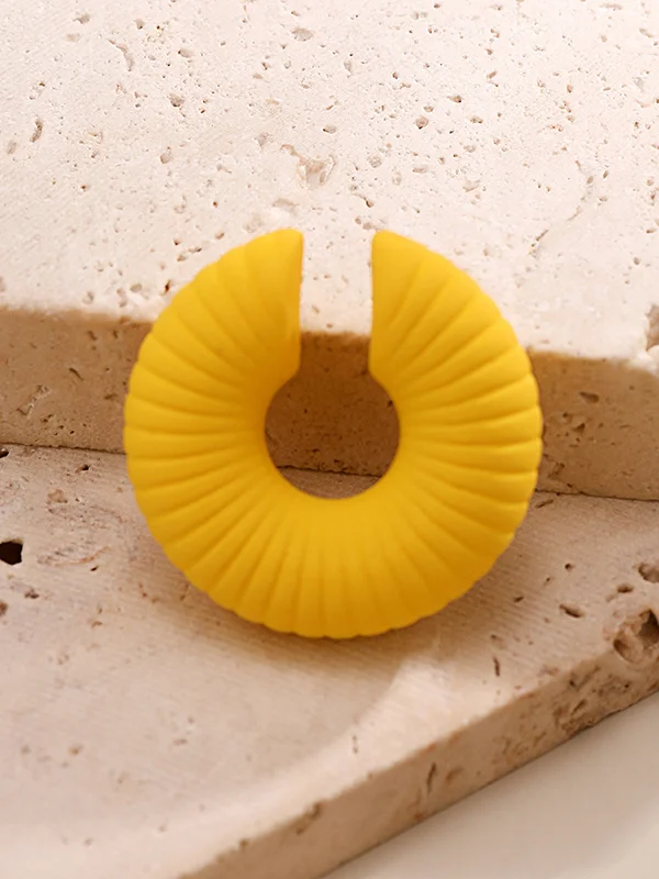 Symmetric Sophistication: Geometric Solid Color Ear Clips - Accessories