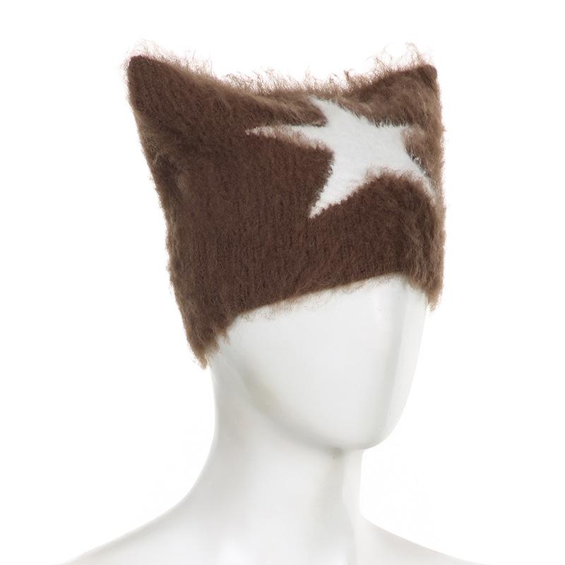 Contrast star pattern fluffy cap