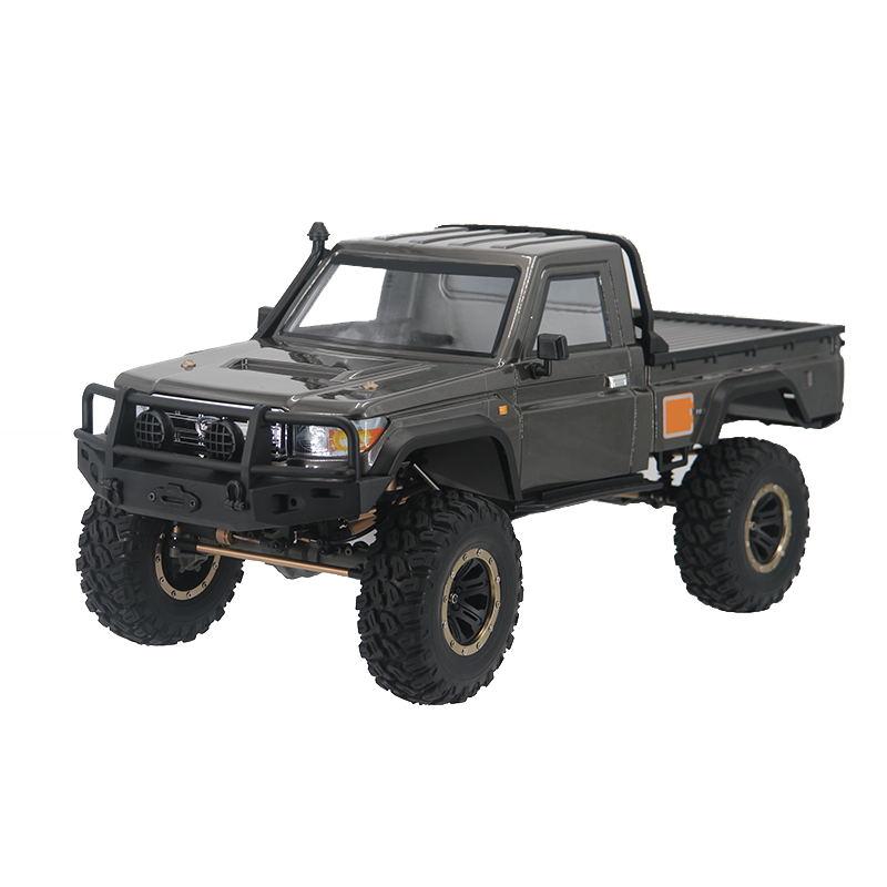 1/8 RC Crawler 4WD Off Road Toyota LC79 Crawling and bashing Land ...
